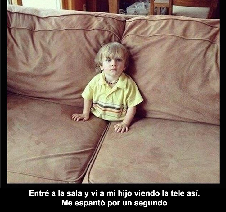 Humor: Estos padres “avergüenzan” a sus hijos con las fotos de sus más ...